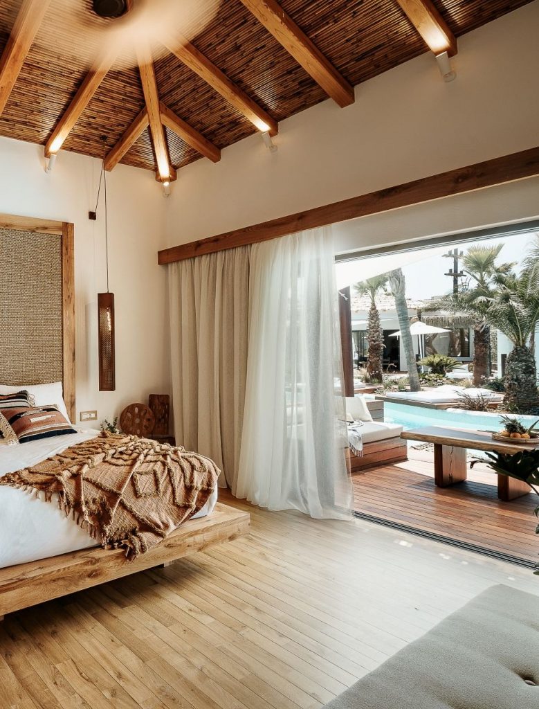 Accommodation - Stella Island